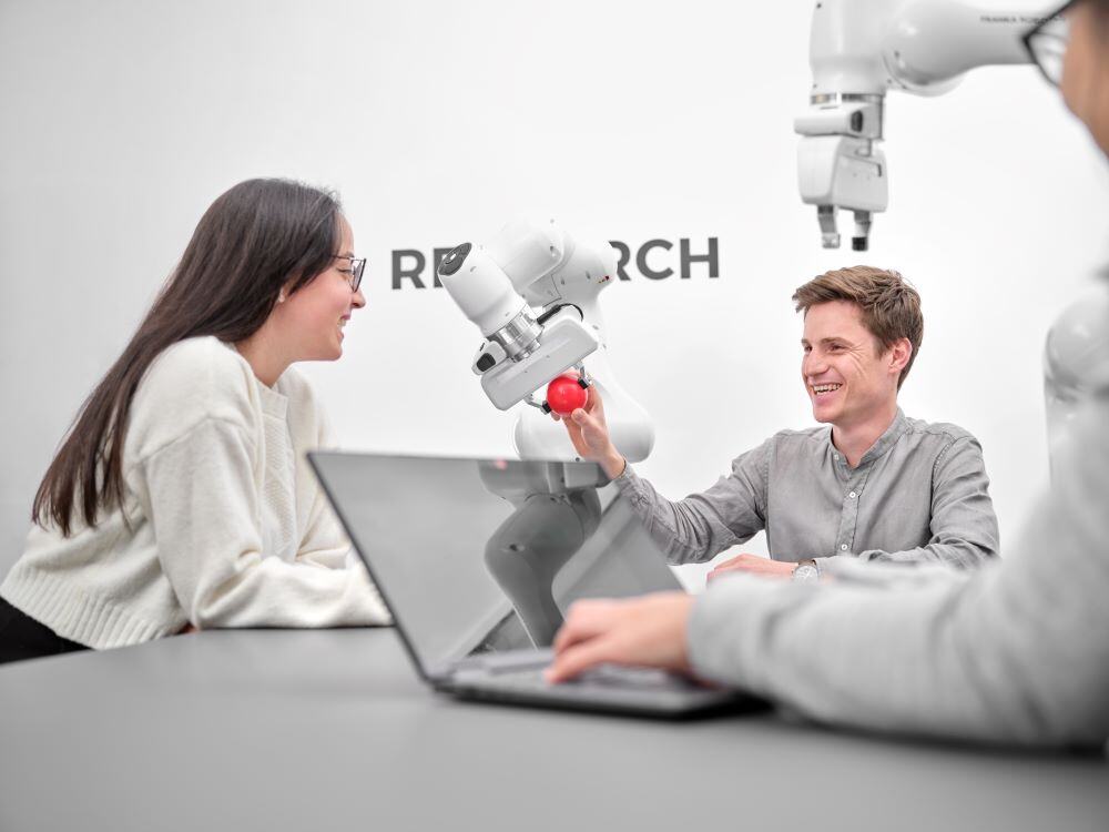 FRANKA ROBOTICS